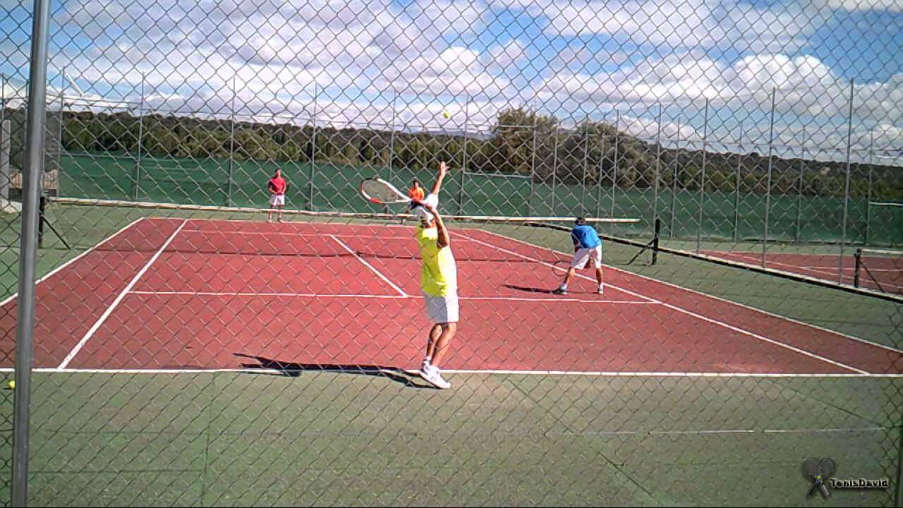 Partido de tenis con amigos (HD) - YouTube