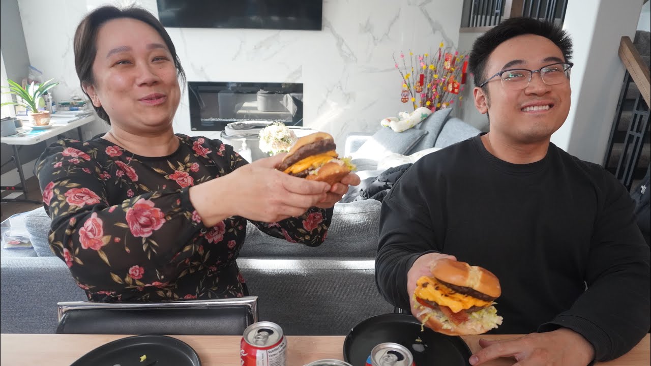 I Cook For My BROTHER & SISTER After Work -MUKBANG - YouTube