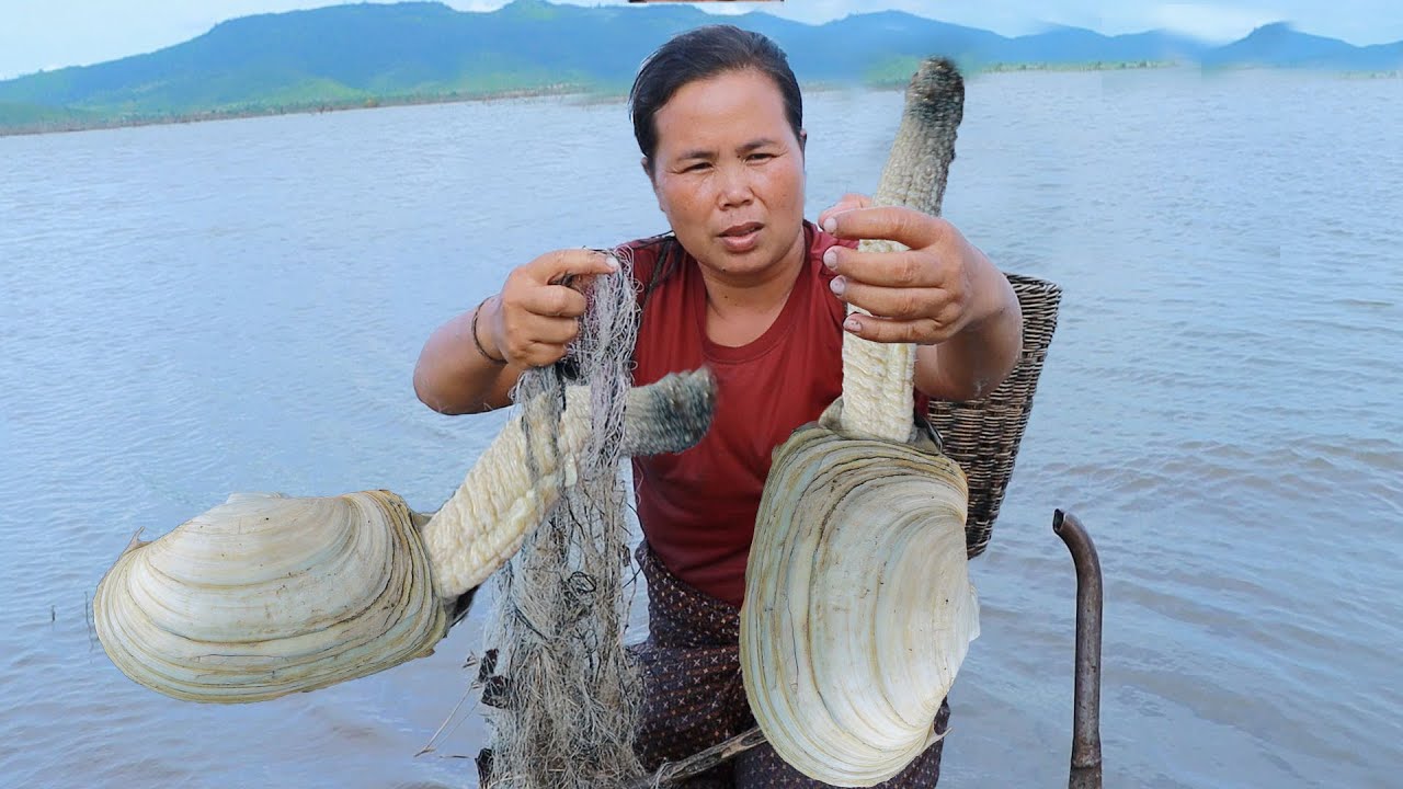 survival in the rainforest-found pacific geoduck with pineapple for ...