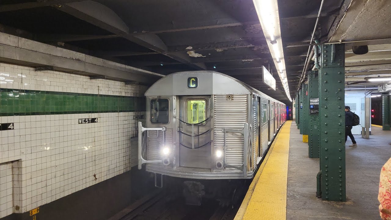 MTA New York City Subway: R32 Museum Train Bypassing West 4th Street ...
