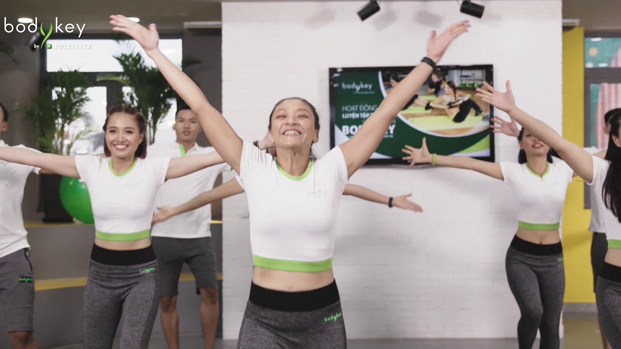 [Official] - BodyKey Flash Mob - 2018 - YouTube