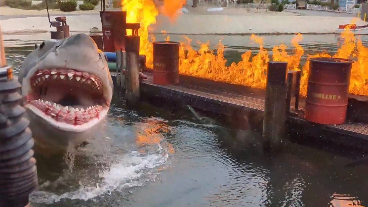 Jaws at Universal Studios Hollywood, Studio Tour 2025 - YouTube