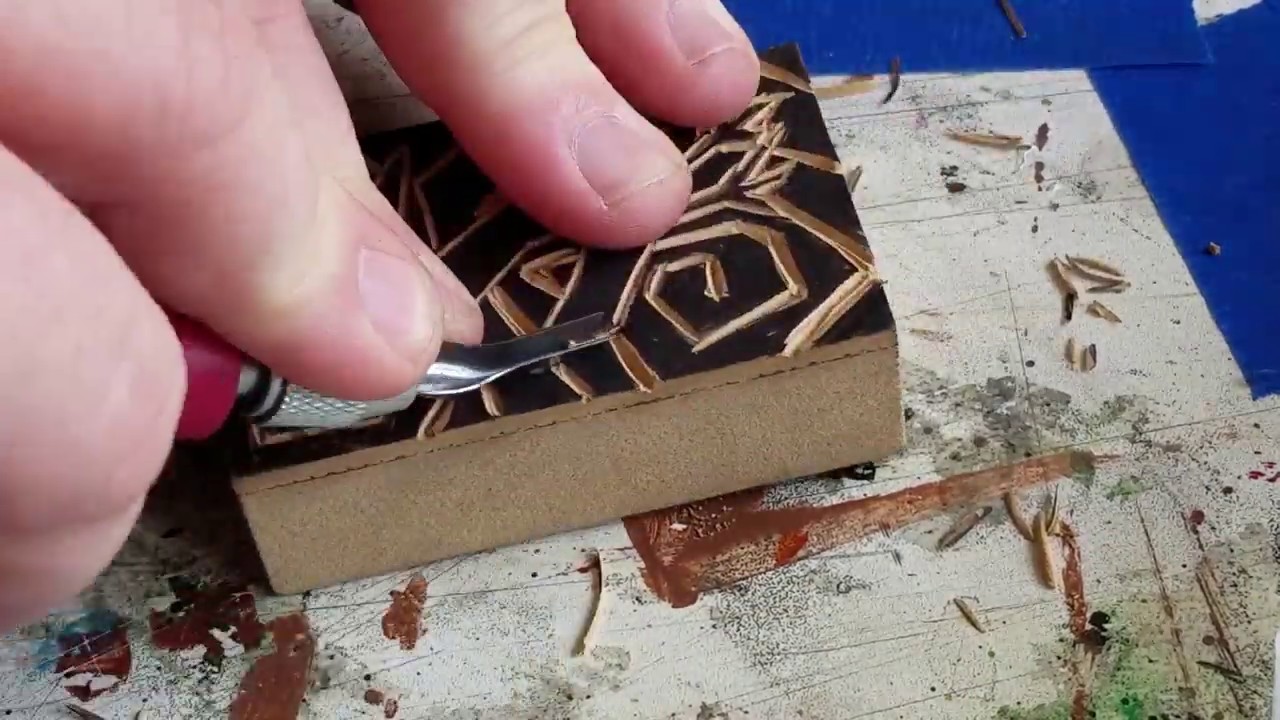 Crow Carving 2 (reupload) - YouTube