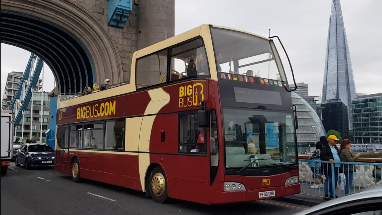 Bus Spotting at Tower Bridge Big Bus London Optare Visionaire B9TL ...
