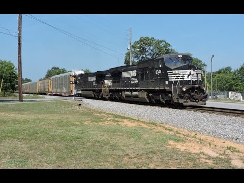 HD: NS 8343 leads NS Train 290 in Tallapoosa, GA - YouTube