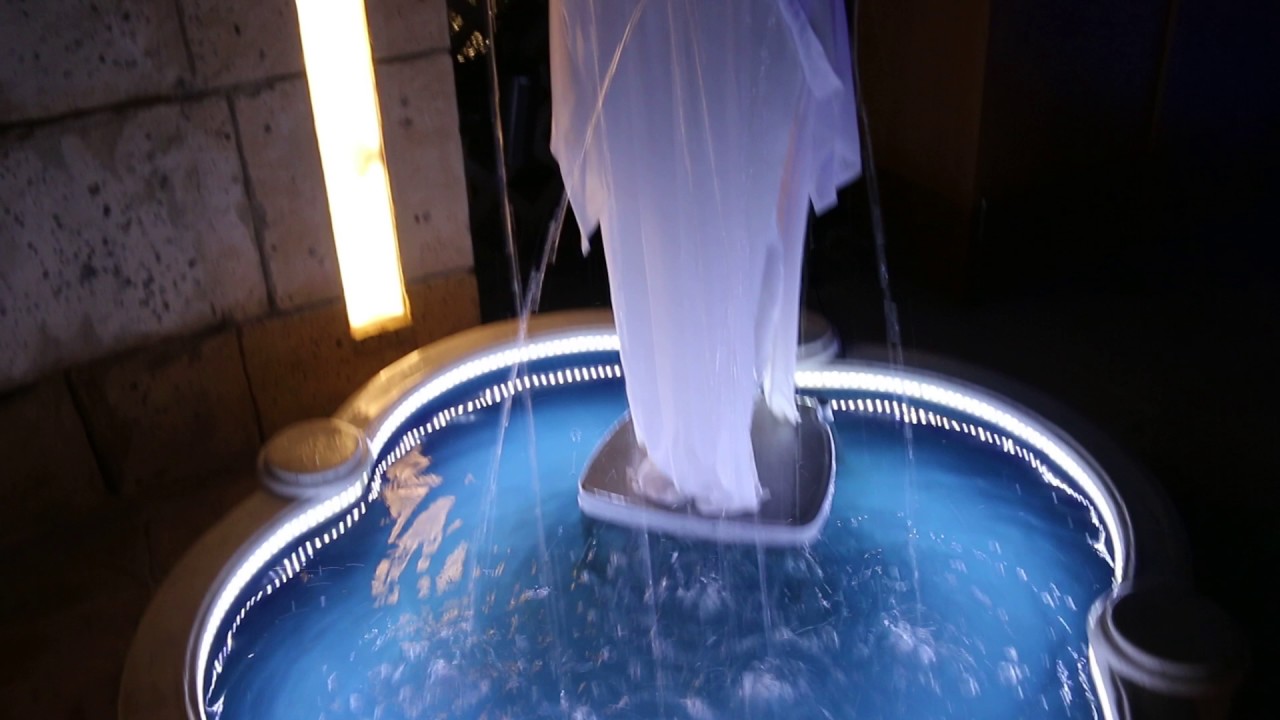 Human Fountain - YouTube