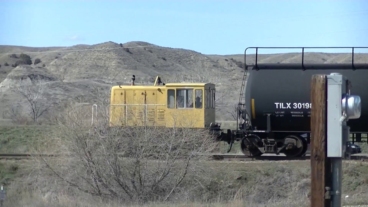 Miles City "critter" switch locomotive. - YouTube