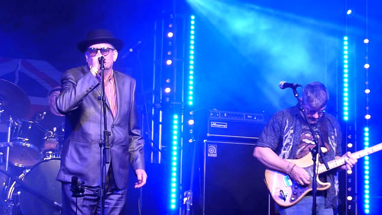 Blues 'N' Trouble - Try Anything Twice, Maryport Cumbria 2013. - YouTube