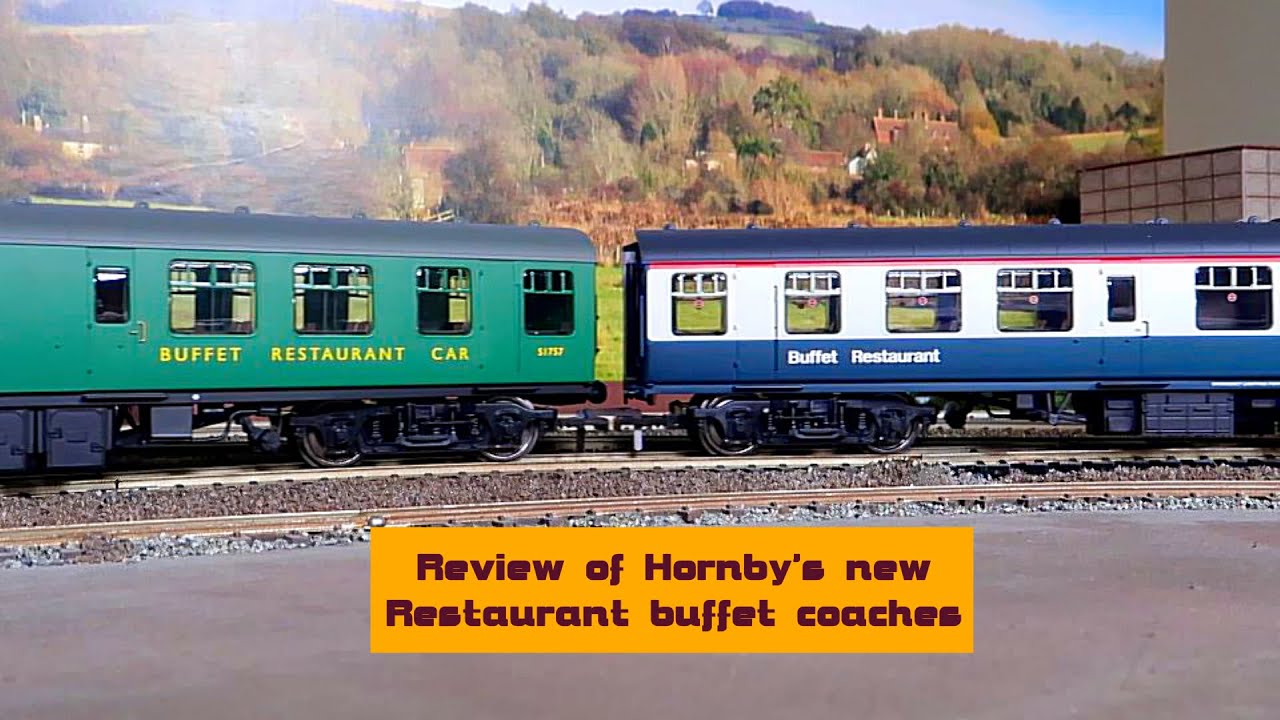 Close up on Hornby Restaurant Buffet Coaches (R4971-73) Review - YouTube