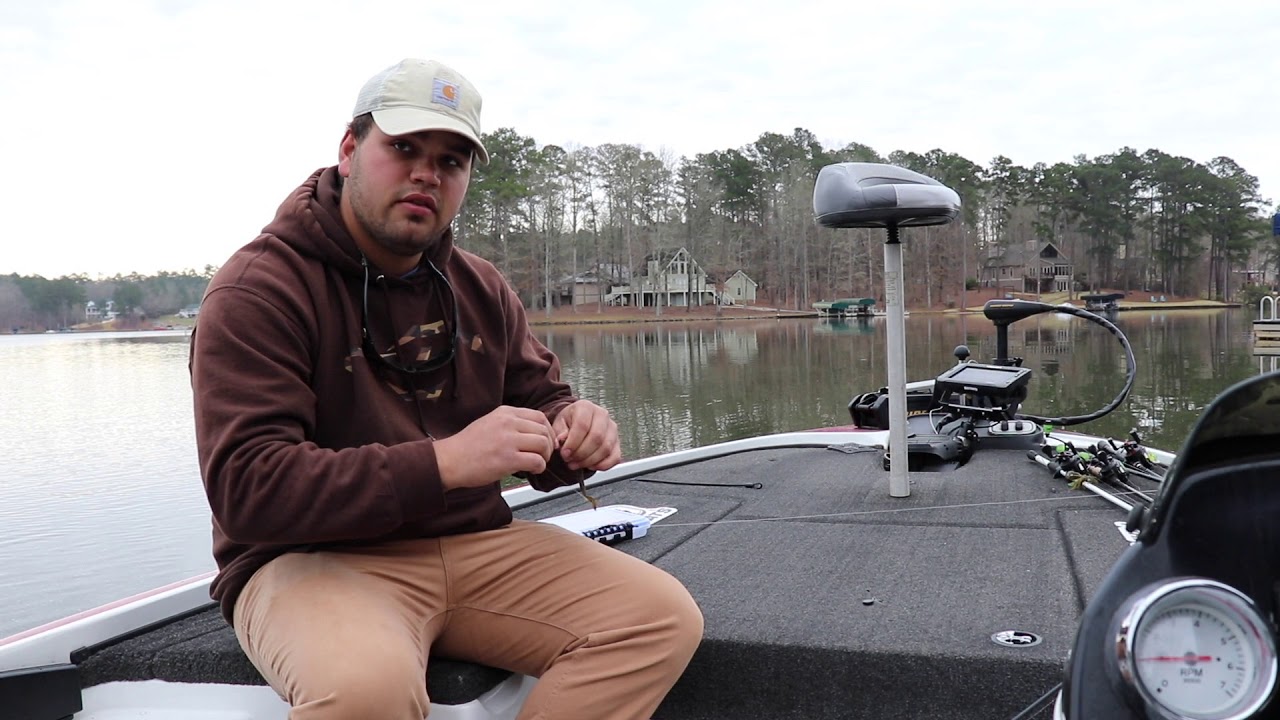 Lake Oconee Bass Fishing Outside The Box - YouTube