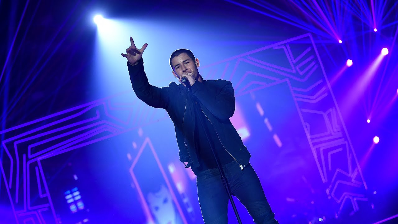 Nick Jonas - Levels (Radio 1's Teen Awards 2015) - YouTube