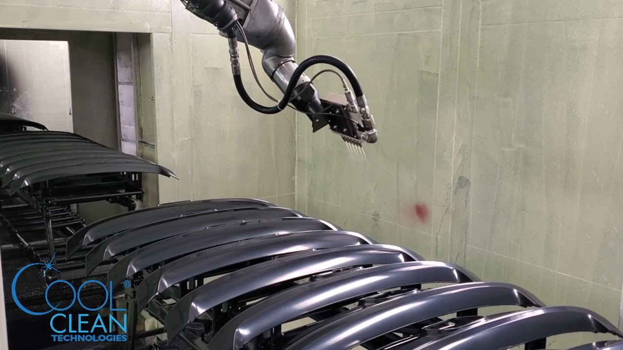 Automated CO2 Spray Cleaning on Plastic Parts - YouTube