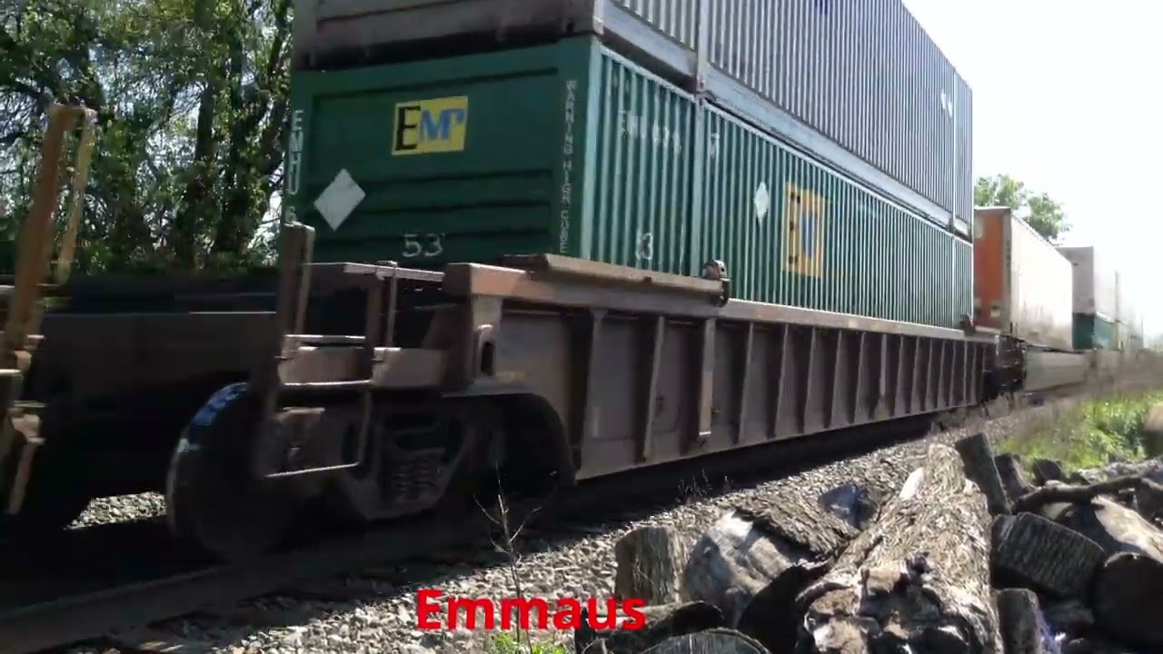 NS train with Foreign Power - YouTube