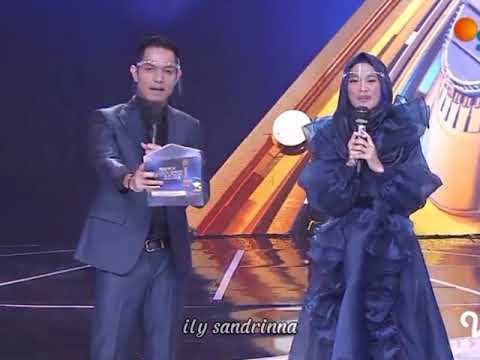 3 PIALA SUDAH DIRAIH OLEH SANDRINNA MICHELLE 😻