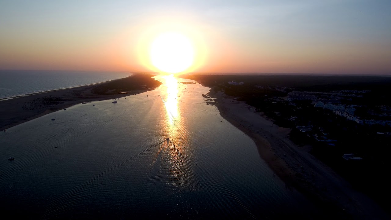 El Portil. Playas de Huelva, Andalucia desde Drone - Viajar24h.com ...