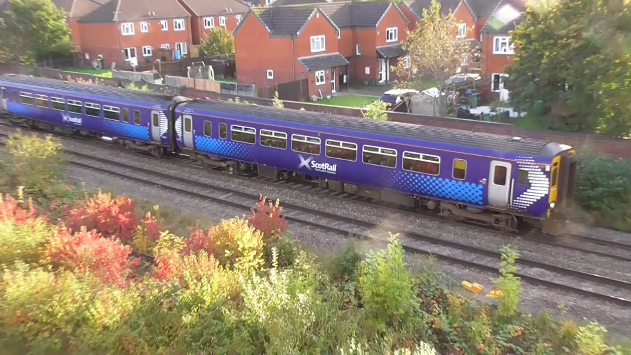 156508 arrives into Gloucester with 5w78 Corkerhill Carriage Sdgs to ...