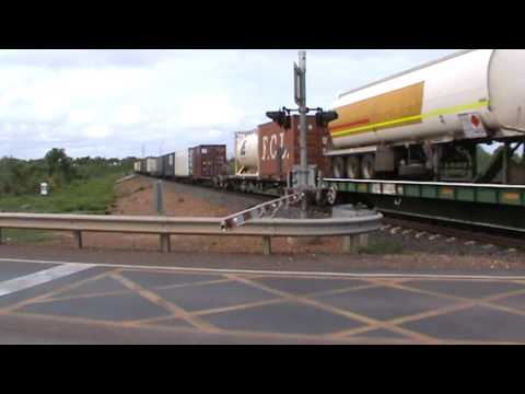 freight train darwin.mpg - YouTube
