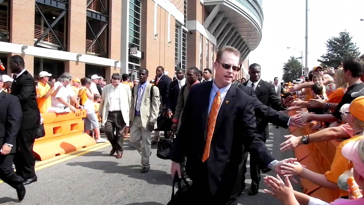 Tennessee Vols Walk - 2011 - YouTube