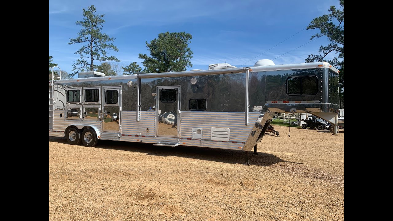 2008 Dream Coach Platinum 3 Horse Slant Rear Tack Bunkhouse Trailer ...