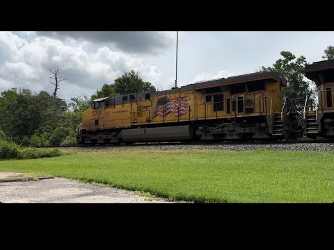 UP 5391 Leads M-SALI - YouTube