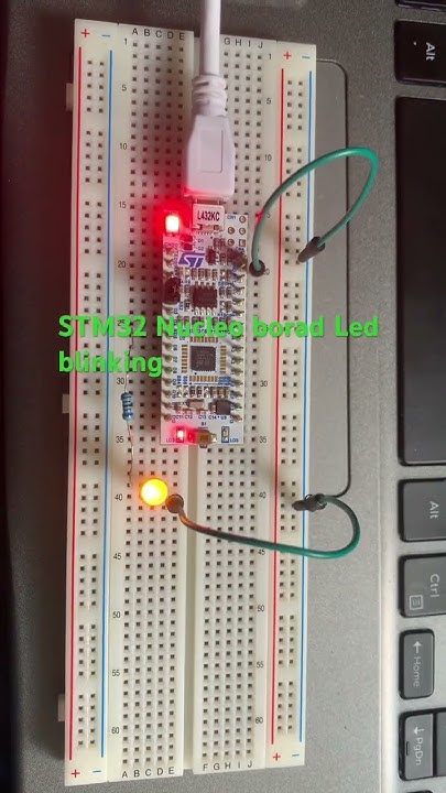 STM32 Nucleo board STM32L432KCU6 led blink #stm32 - YouTube