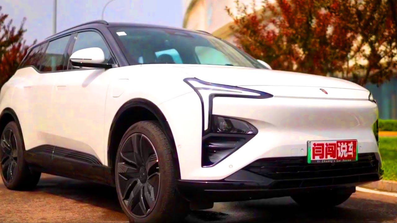 Amazing Chinese Electric Crossover - 2023 HENGCHI 5 - YouTube