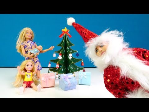 Barbie ailesi. Ken Chelsea için Noel Baba oldu!