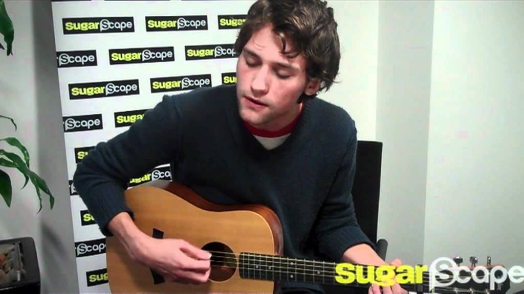 Sam Beeton sings Under the Fence for Sugarscape - YouTube