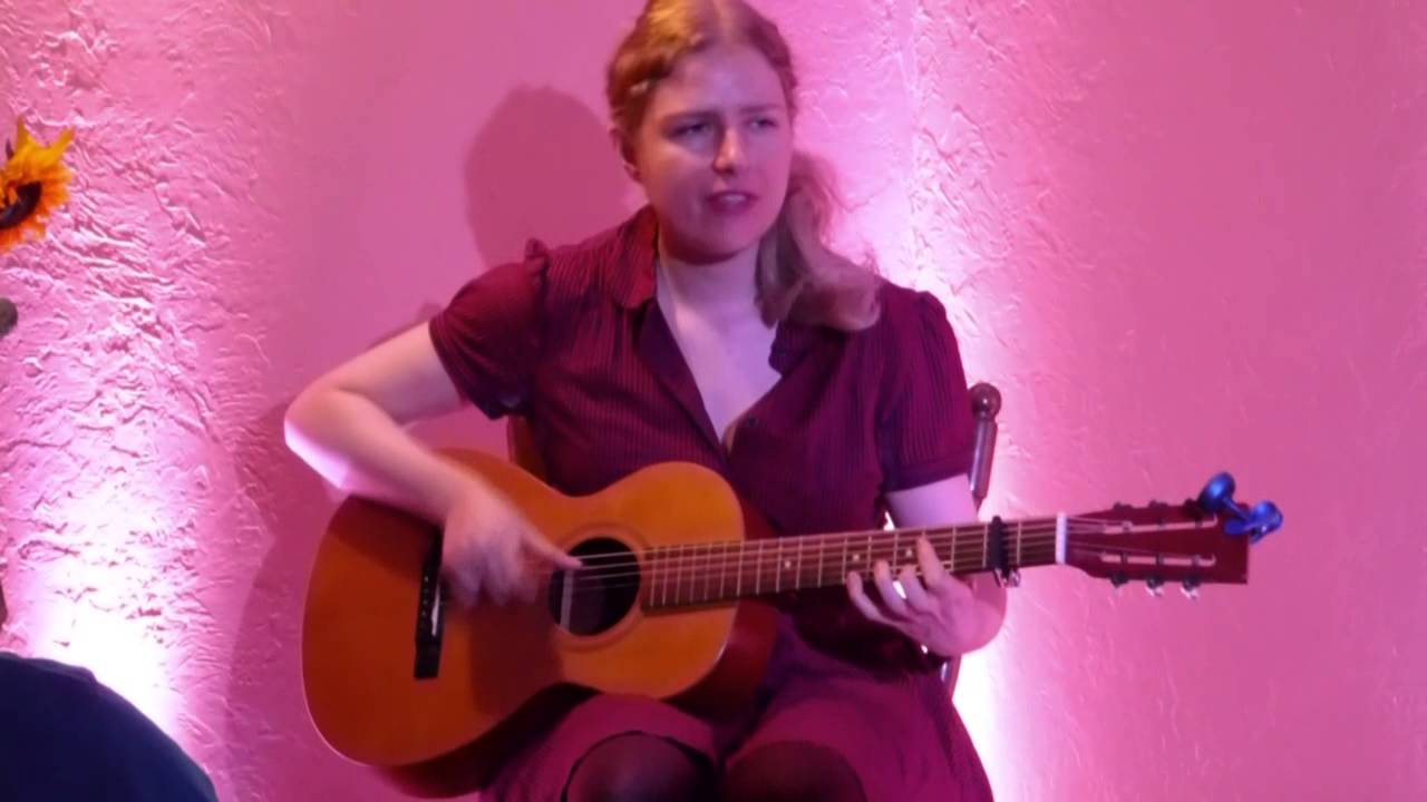 Meredith Axelrod at the Crooked House! - YouTube