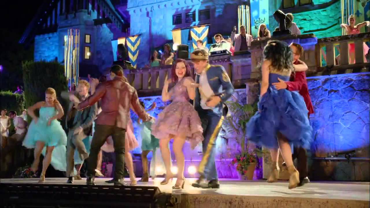Descendants Cast Set it Off From 'Descendants' - YouTube