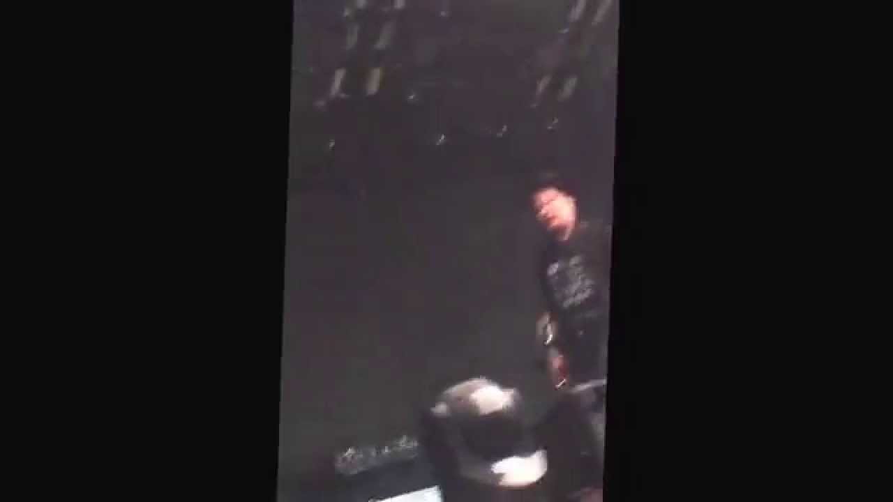 Patrick waving to me :)) - YouTube