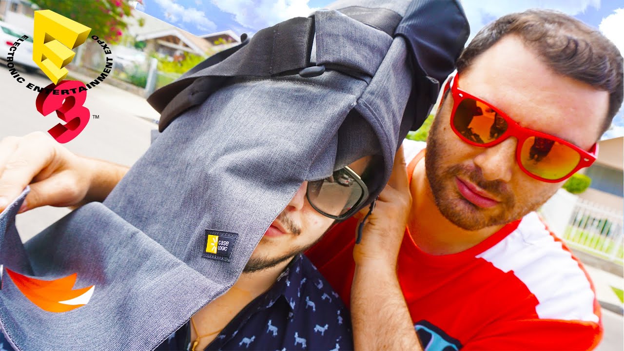 E3 2015 YouTube Gaming Gift Bag Unboxing! - Stream Team House at E3 ...