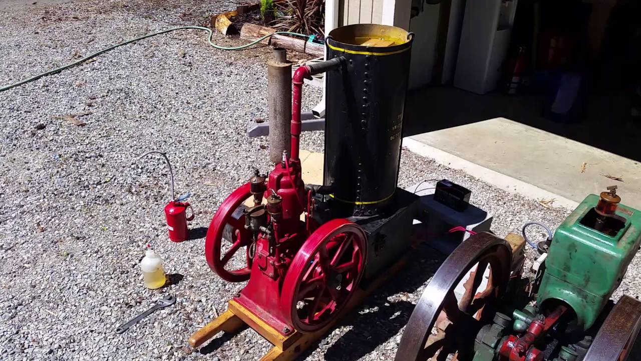 Detroit hit and miss engine. Running better. - YouTube