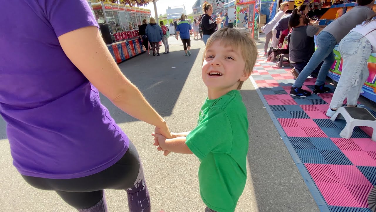 How To Spend a Saturday - YouTube