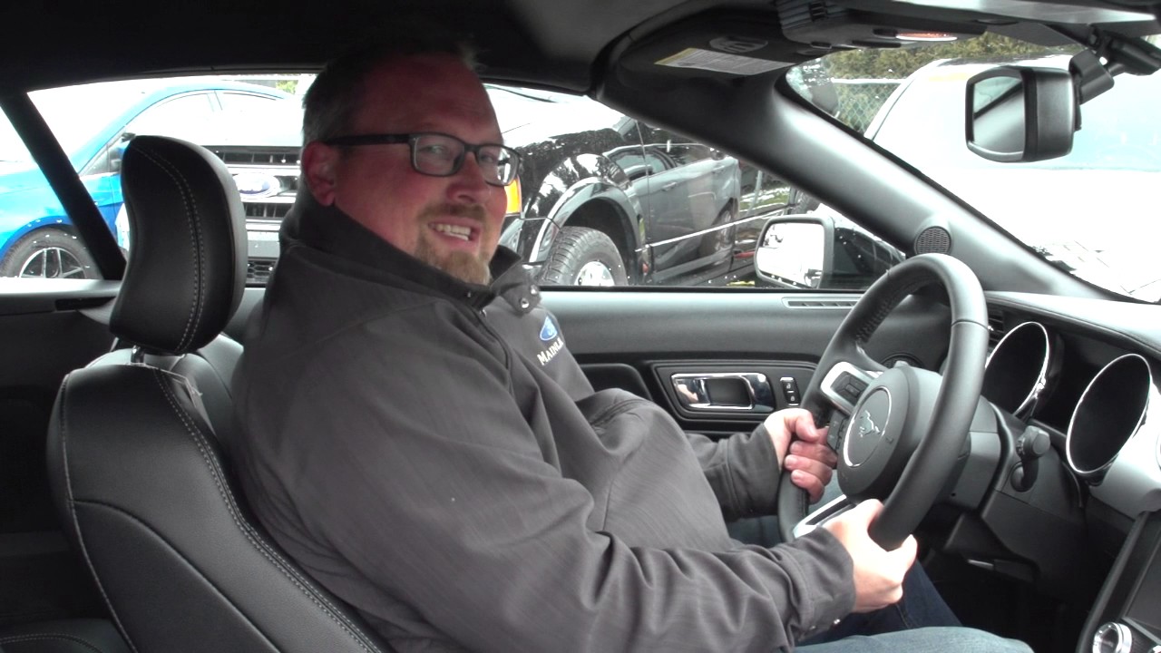 Inside the 2017 Mustang GT Cockpit - YouTube