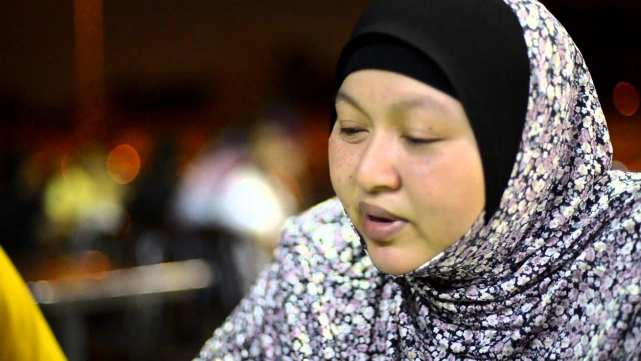 Interview bersama Kaklong ( pengurus Restoran Mak Uda ) - YouTube