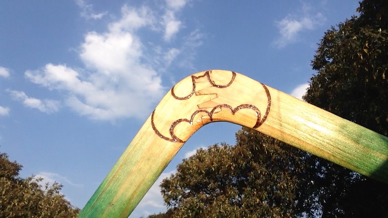 Bumerang de Batman [Batarang] - YouTube