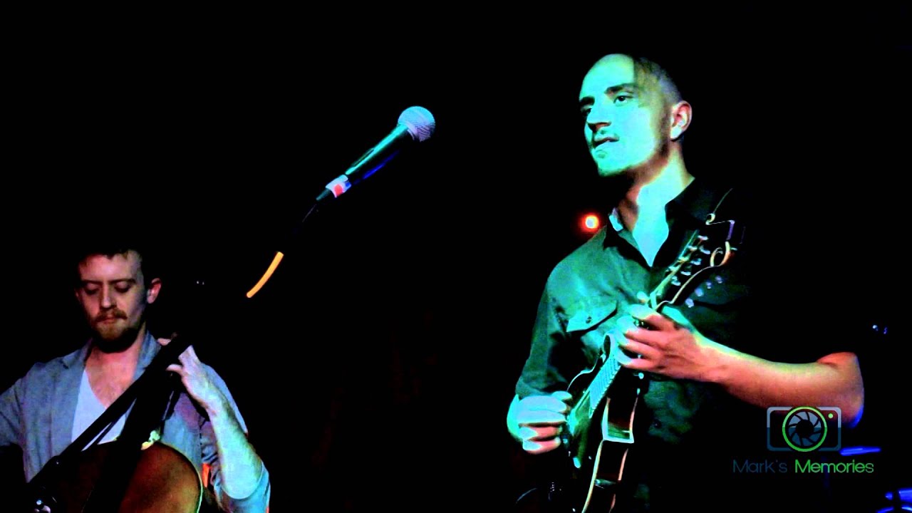 Gipsy Moon 2015-11-21 Blue Sky - YouTube