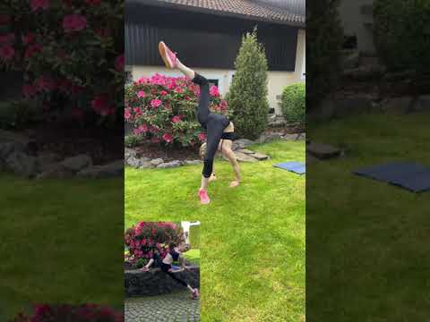 Outdoor contortion 😘😊