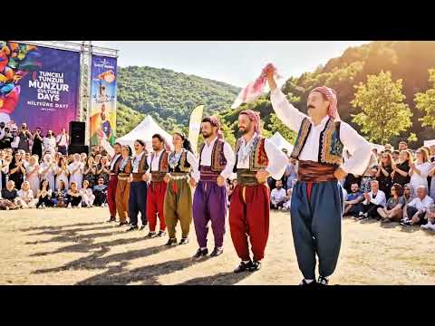 Kadınların muhteşem gösterisi  #halay #kurdish #kurtce #öneçıkar #dugunumuzvar #gelin  #halaybasi