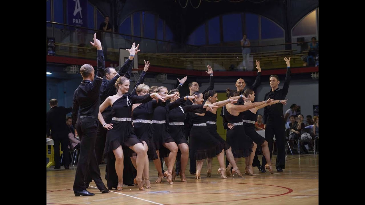 GALA 2017 - FORMATION DANSE SPORTIVE LATINES - YouTube