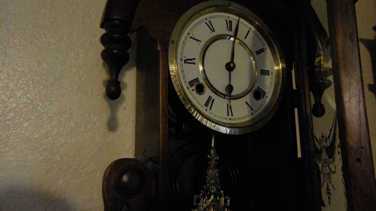 Vintage All Wood Decorative Asian Sam Heung 8 Day Vienna Wall Clock ...