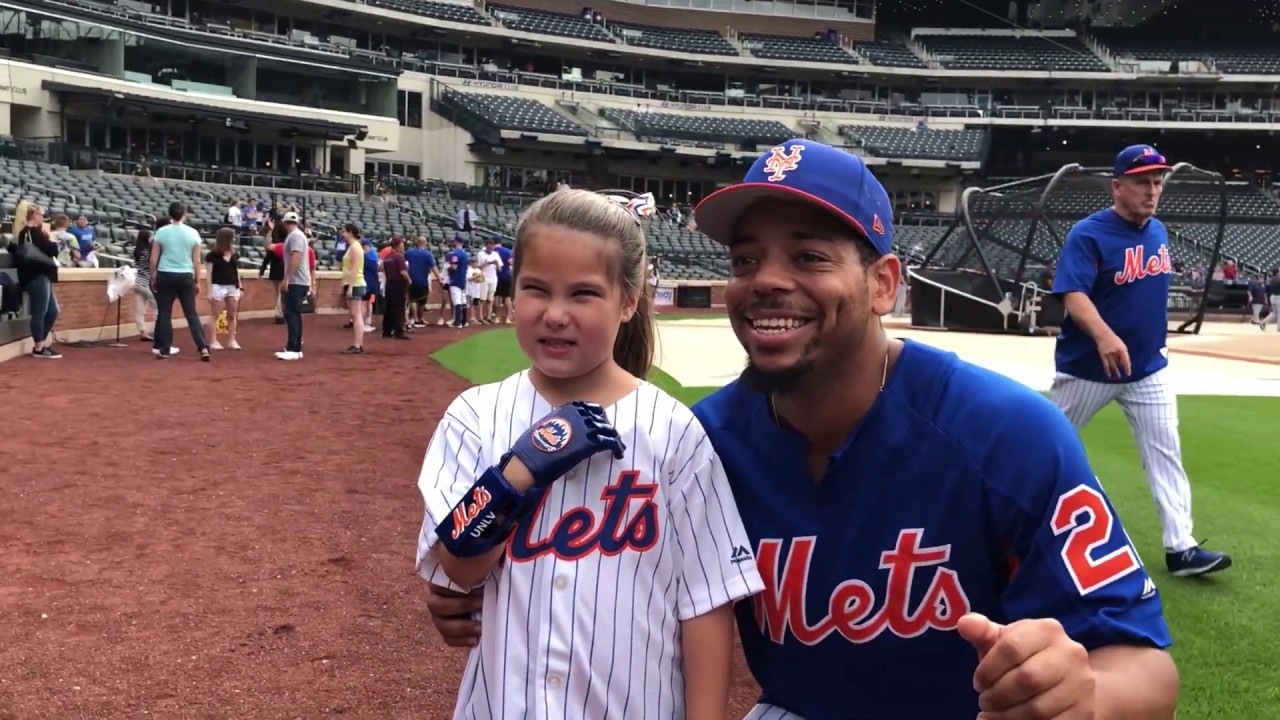 Hailey Dawson Throws First Pitch - YouTube