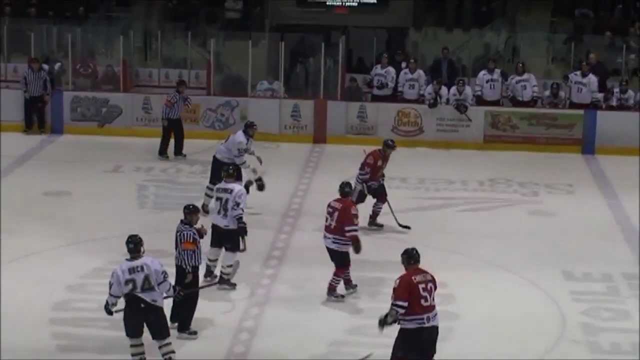Combat / Fight Brandon Christian VS Alex Penner 27-12-2013 - YouTube