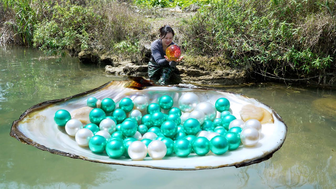 😱😱Pry open the giant clam and give me a unique and incredibly precious ...