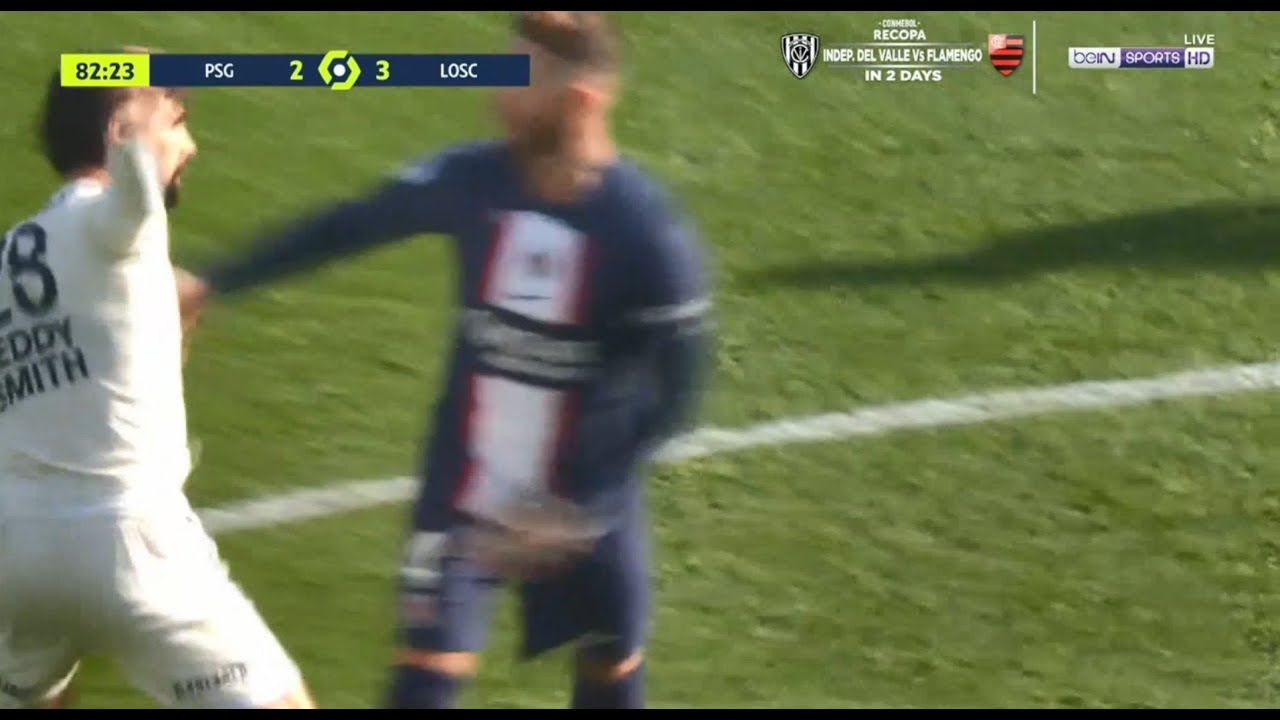 Ramos Fight vs EX-BARCA Andre Gomes - YouTube