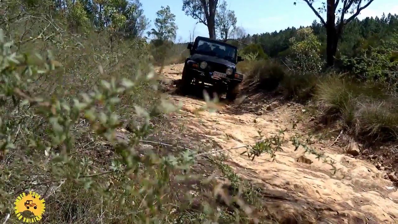 4x4 (4wd) Action - Jeep on rocky track @ Wild Horse - YouTube