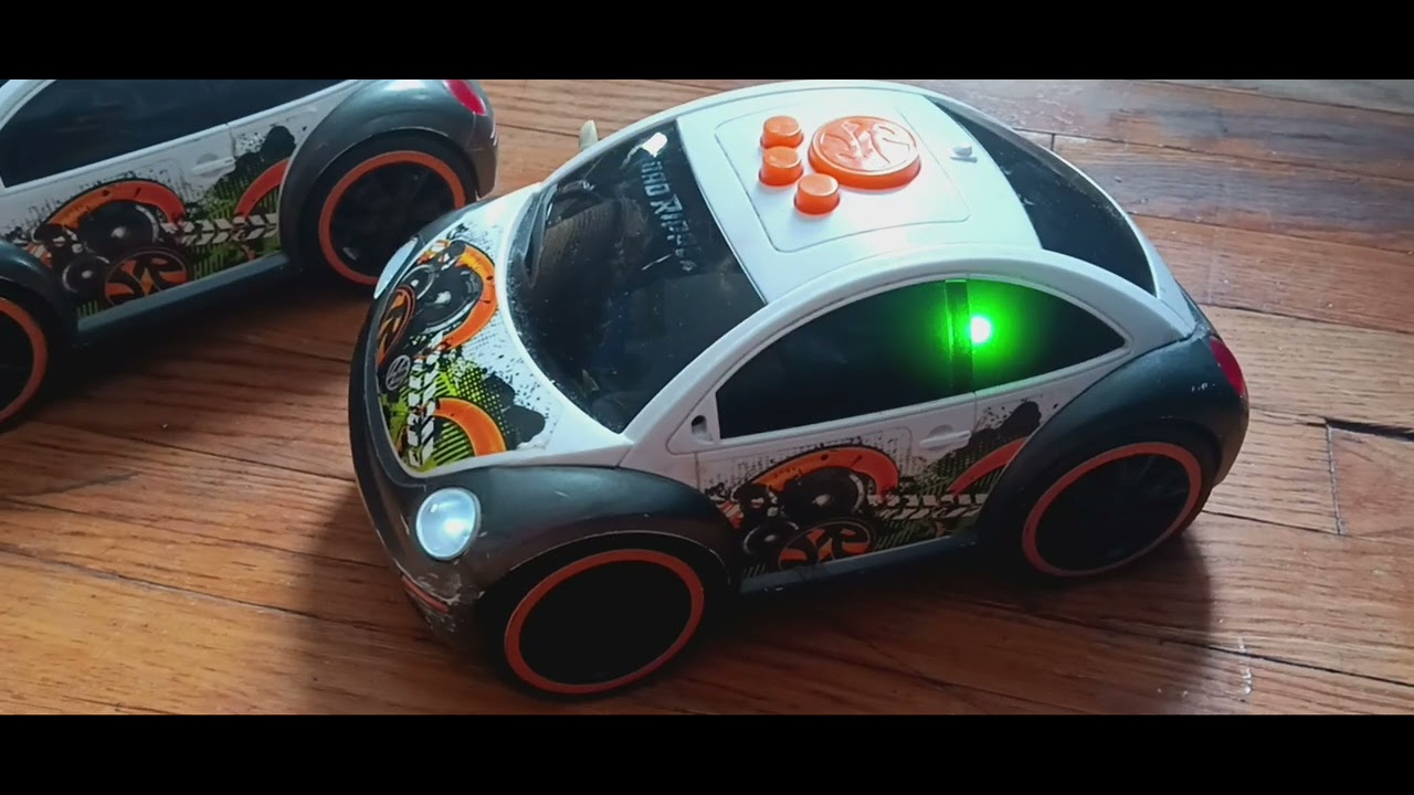 Road Rippers Dancing Car Volkswagen Beetle Same Car - YouTube
