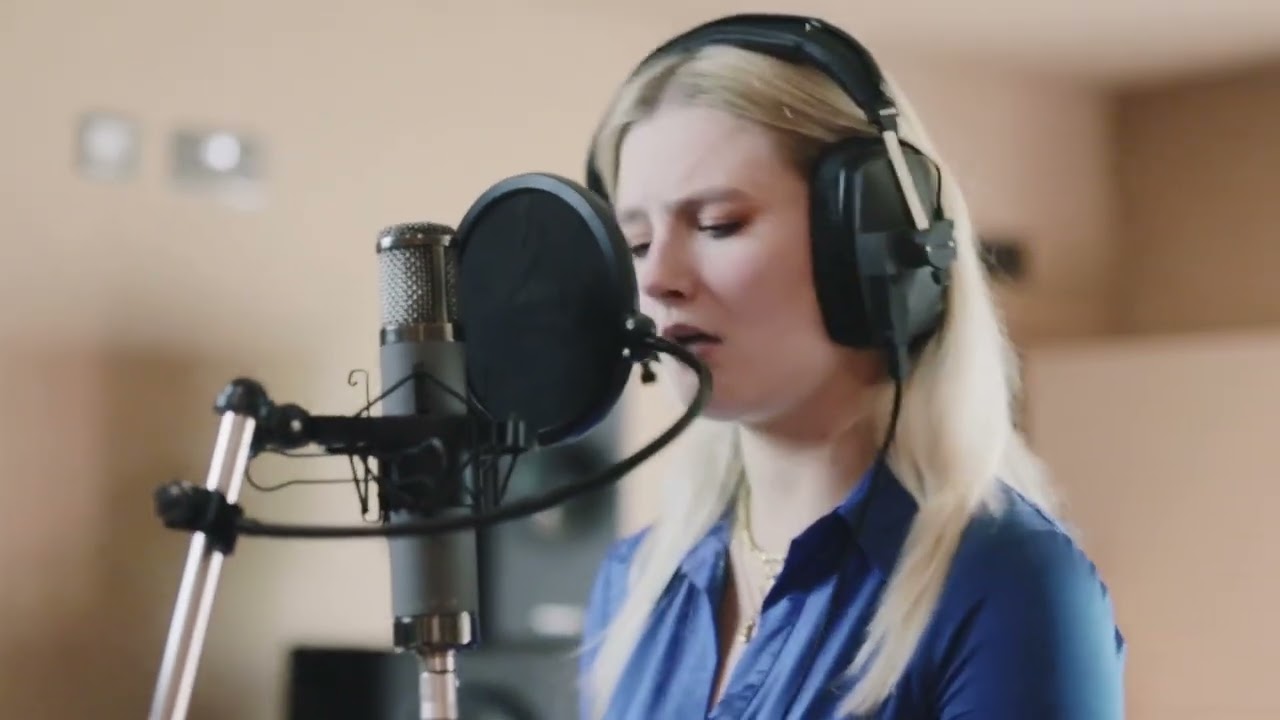 Poppy Baskcomb - Teardrop (Piano) - YouTube