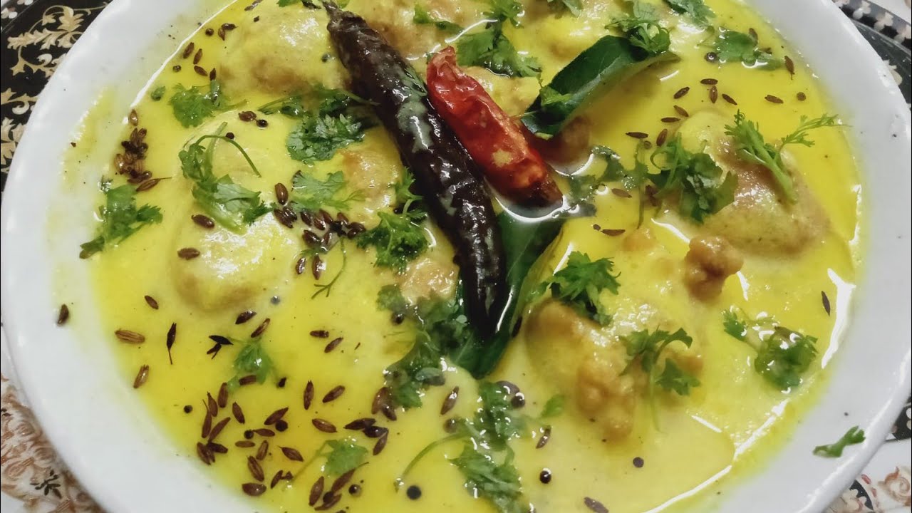 Kadhi pakoda recipe | कढ़ी पकोड़ा बनाने का आसन तारिका | how to make ...